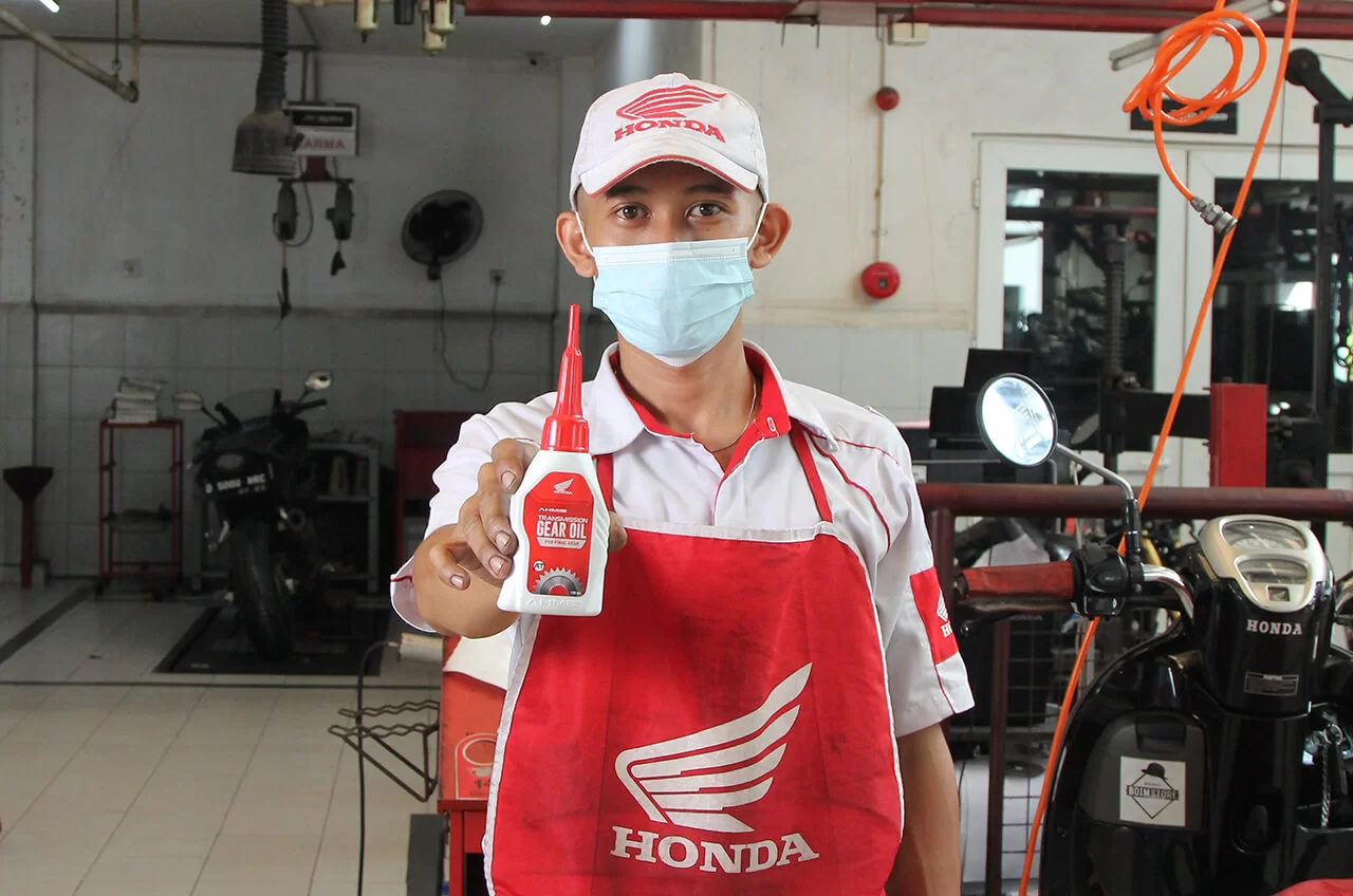 Tanda-tanda Oli Gardan Motor Matic Habis, No 1 Sering Diabaikan ...