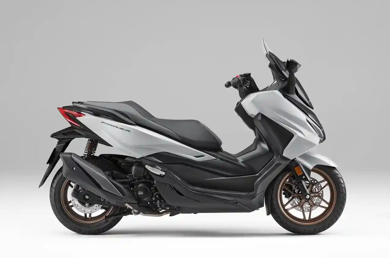 Honda Forza Tampil Semakin Berkelas Dengan Panel Meter TFT Baru Dan ...